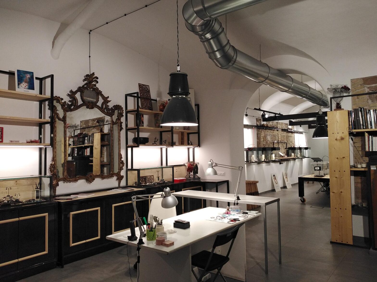 A history of women | Le Sibille Atelier Roma